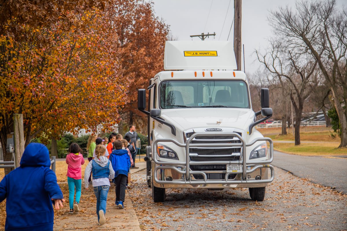 Back to School Safety Tips for Truck Drivers | J.B. Hunt Driver Blog